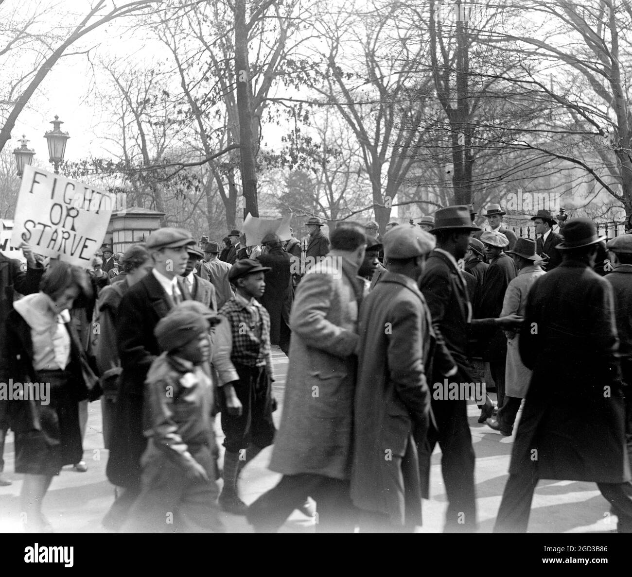 Early 1900s communist protestors hi-res stock photography and images ...