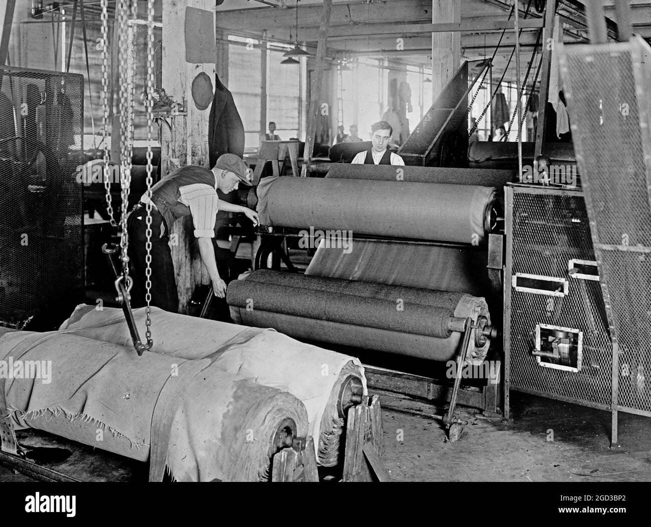 Army manufacturing hi-res stock photography and images - Alamy