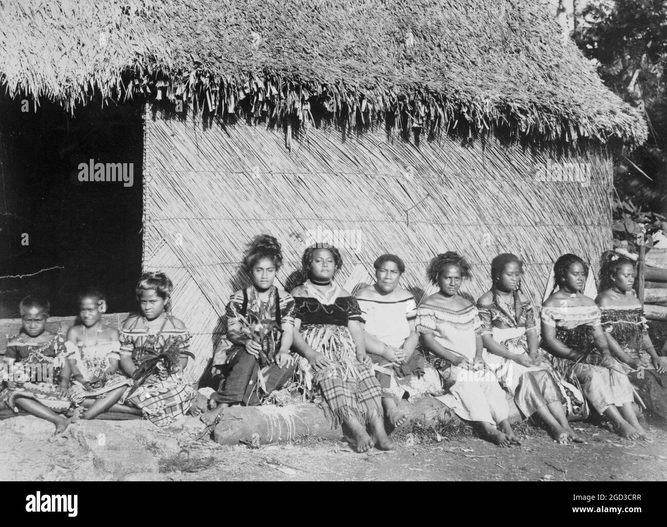 Early 1900s tonga women hi-res stock photography and images - Alamy