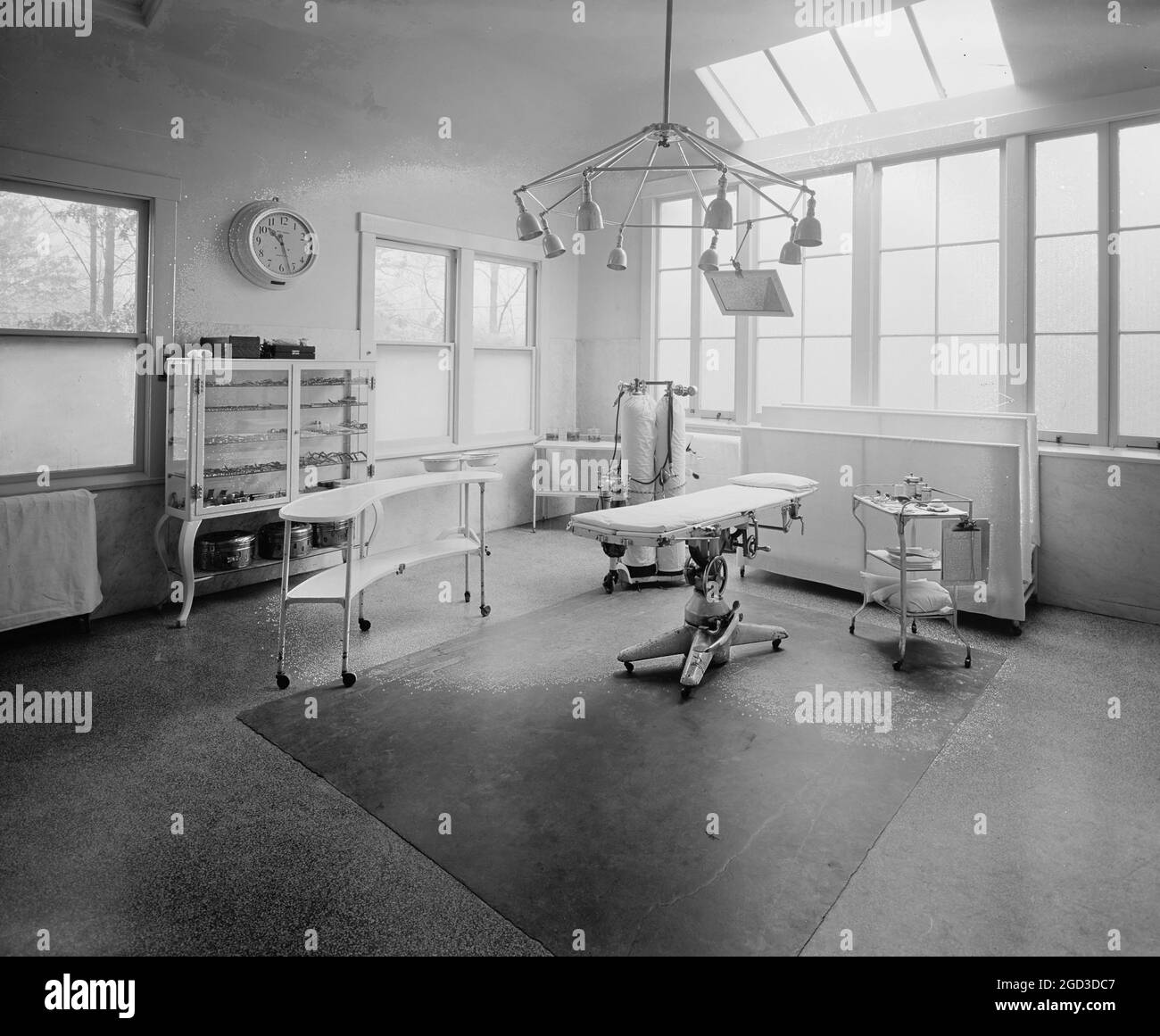 Early 1900s sanitarium hi-res stock photography and images - Alamy