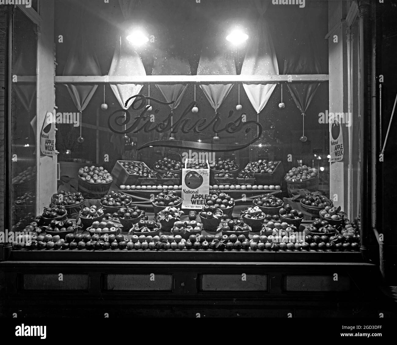 National Apple Week Association, H.W. Fisher window ca. between 1918 ...