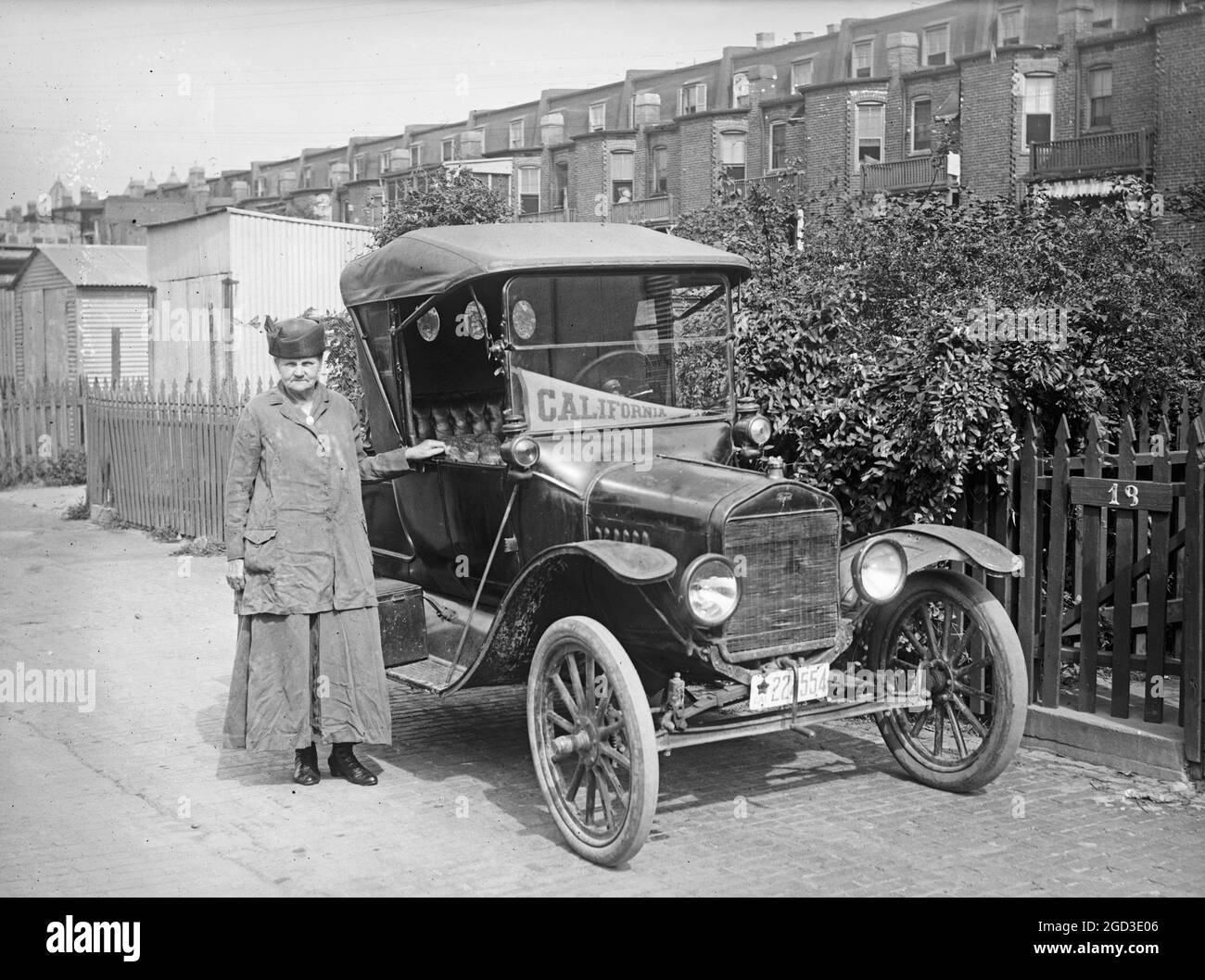 Early ford car Black and White Stock Photos & Images - Alamy