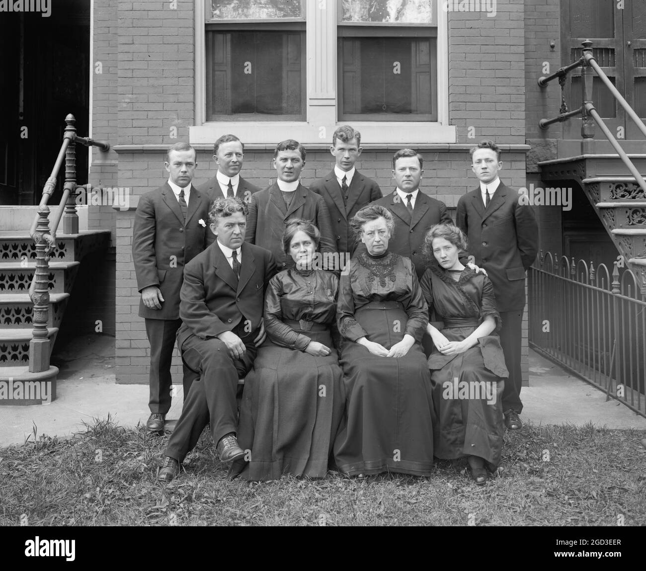 Father fealey hi-res stock photography and images - Alamy