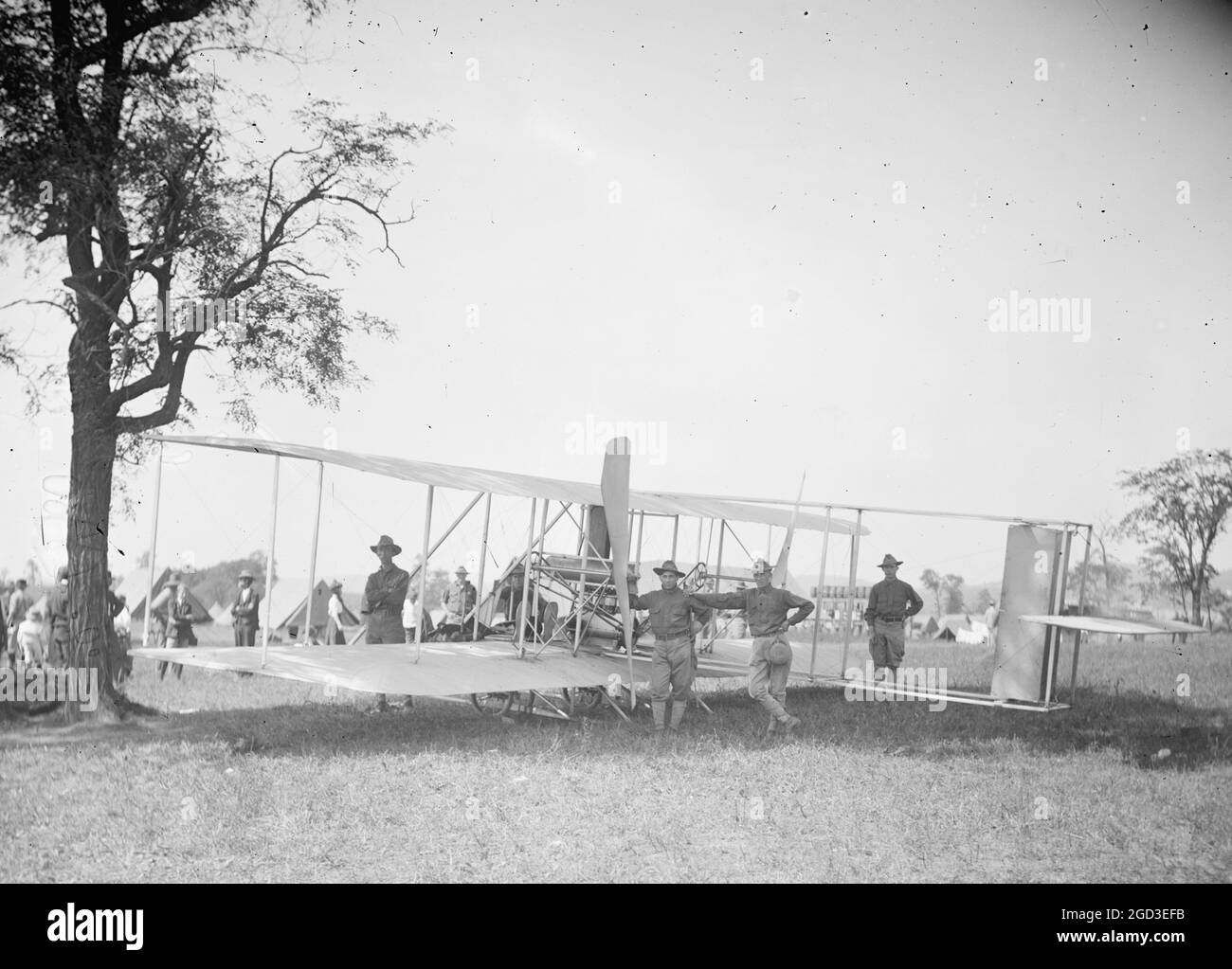 Biplane early 1900s hi-res stock photography and images - Alamy