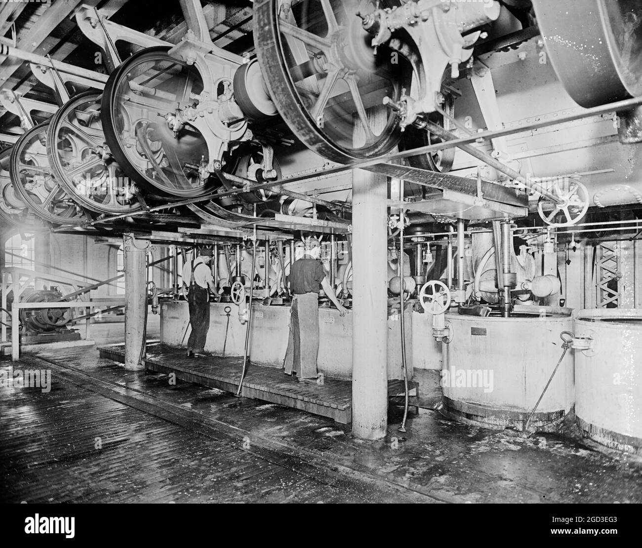 Early 20th century machines hi-res stock photography and images - Alamy