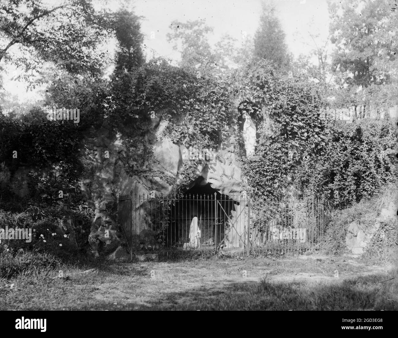 Grotto, Brookland, [Washington, D.C.] ca. between 1910 and 1935 Stock ...