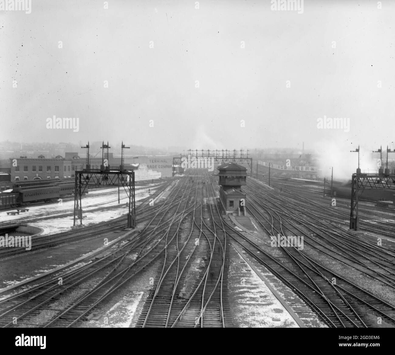 Union Station, [Washington, D.C.], tracks in rear ca. between 1910 and ...
