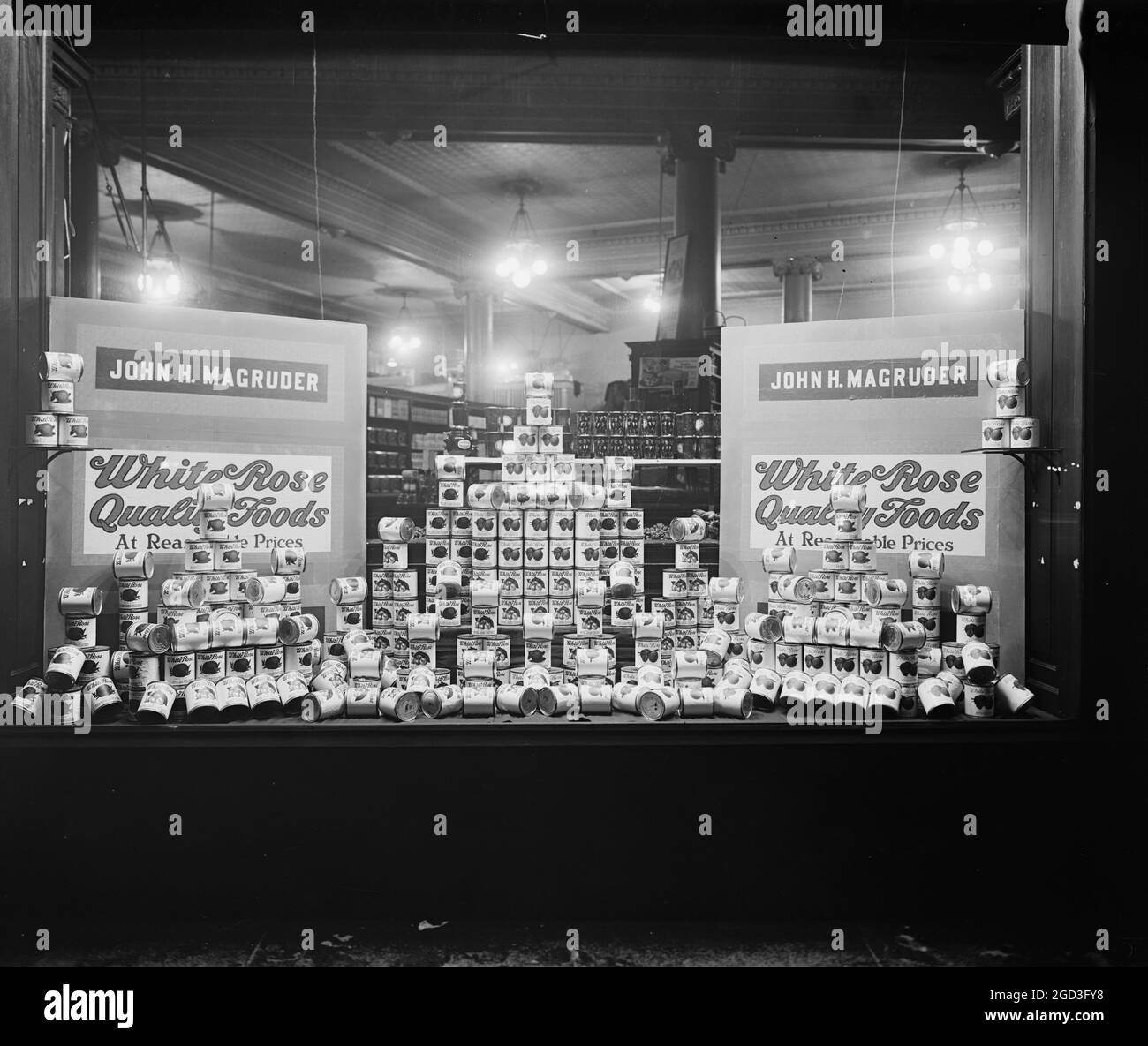 Seeman hi-res stock photography and images - Alamy