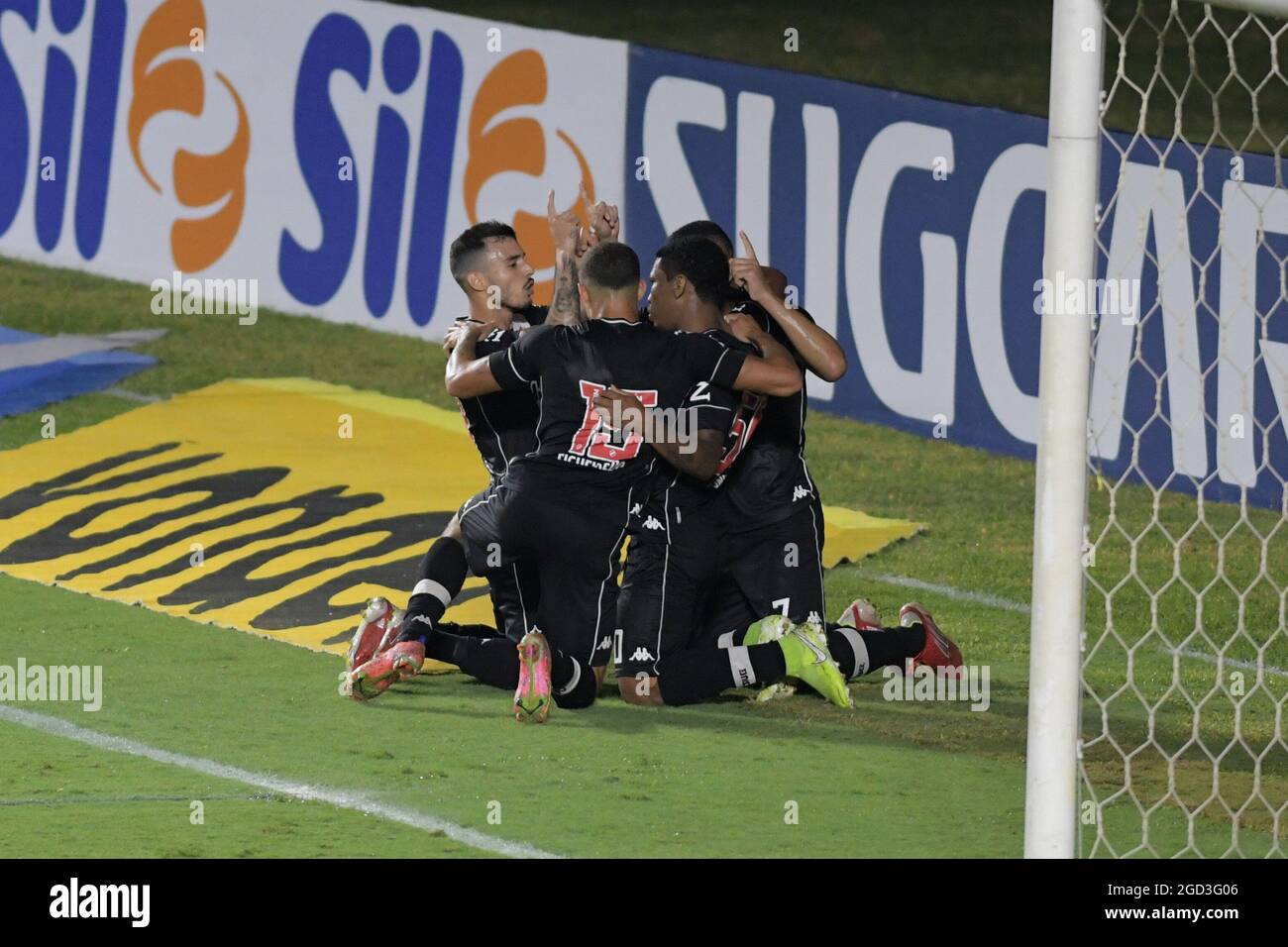 Rio De Janeiro, Brazil. 10th Aug, 2021. Leo Jabá celebrates during ...