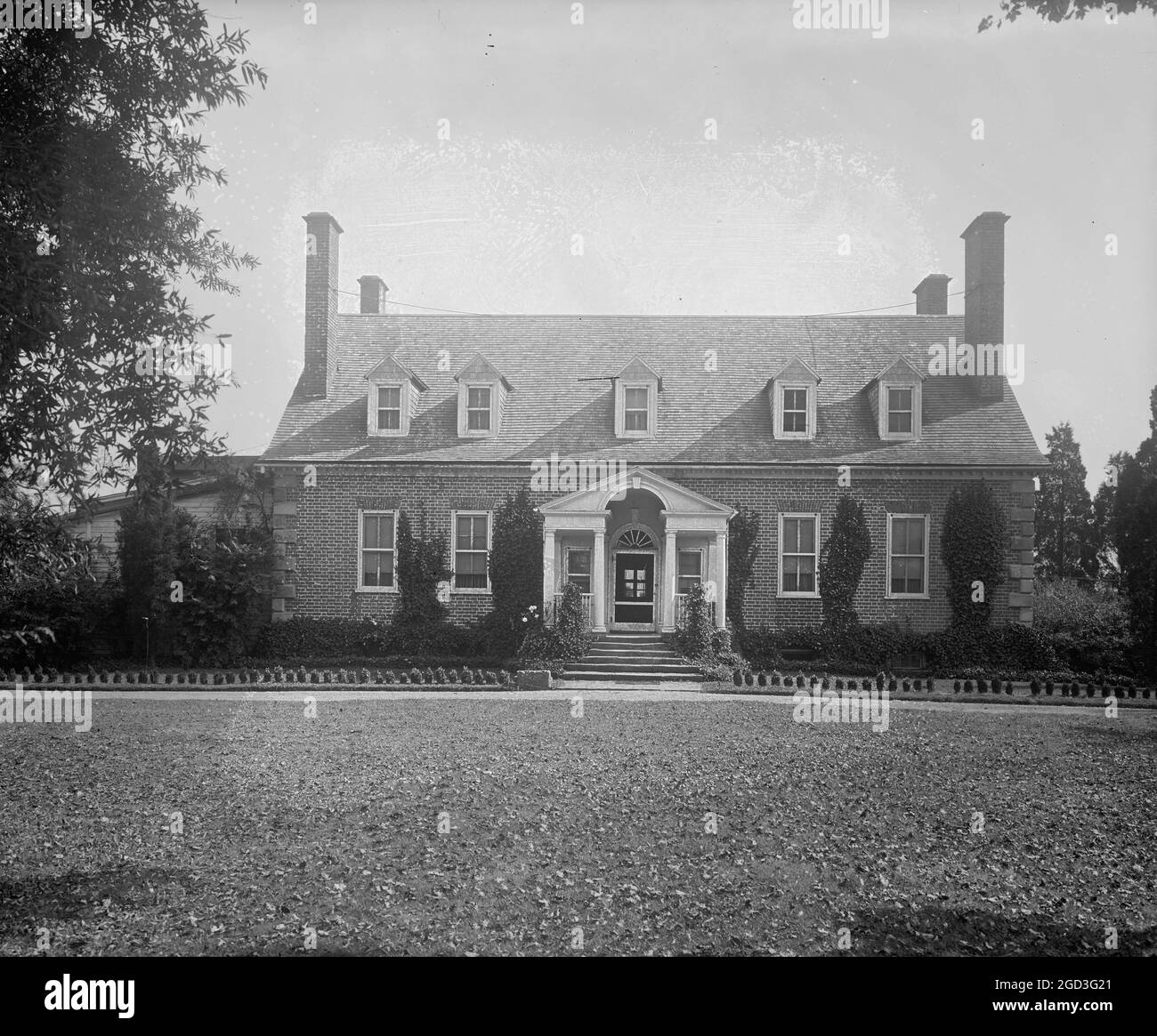 Virginia Hall Black And White High Resolution Stock Photography and ...
