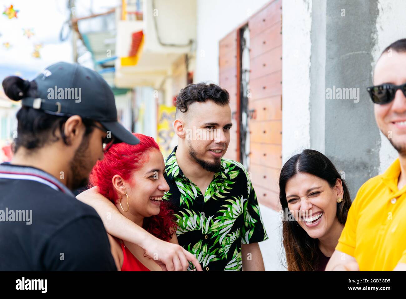 Informal bonding hi-res stock photography and images - Alamy