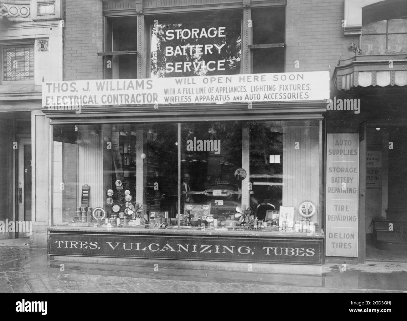 Shop window of Thomas J. Williams, electrical contractor ca. 1910 Stock ...