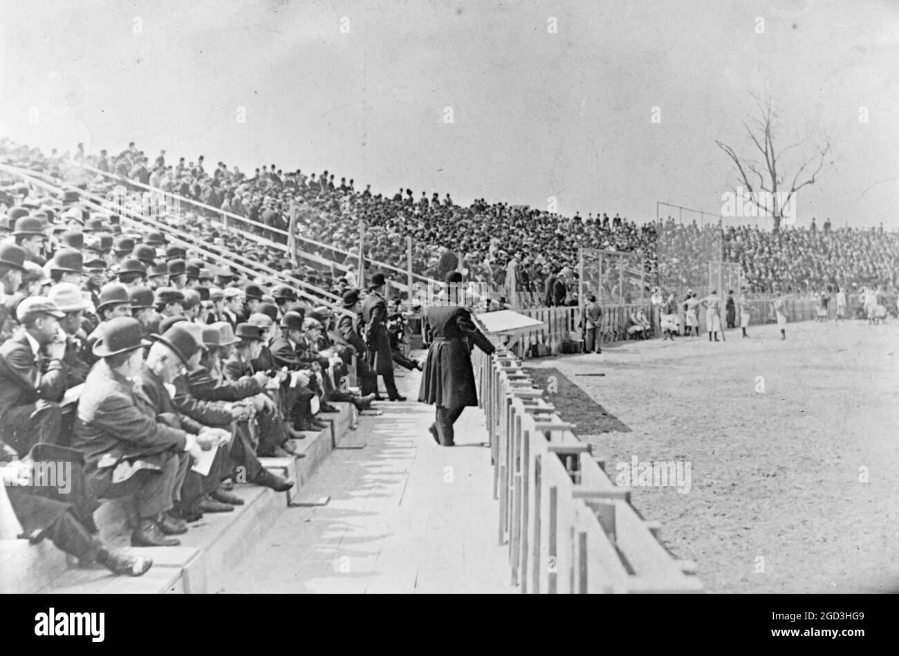Early baseball game hi-res stock photography and images - Alamy