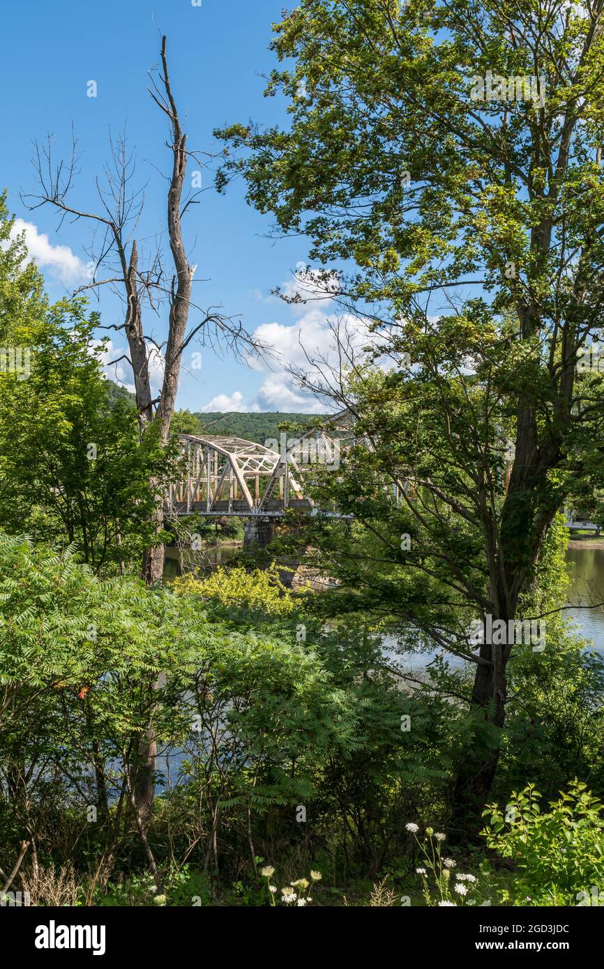 The Tidioute bridge that Buckingham streets runs on and spans over the ...