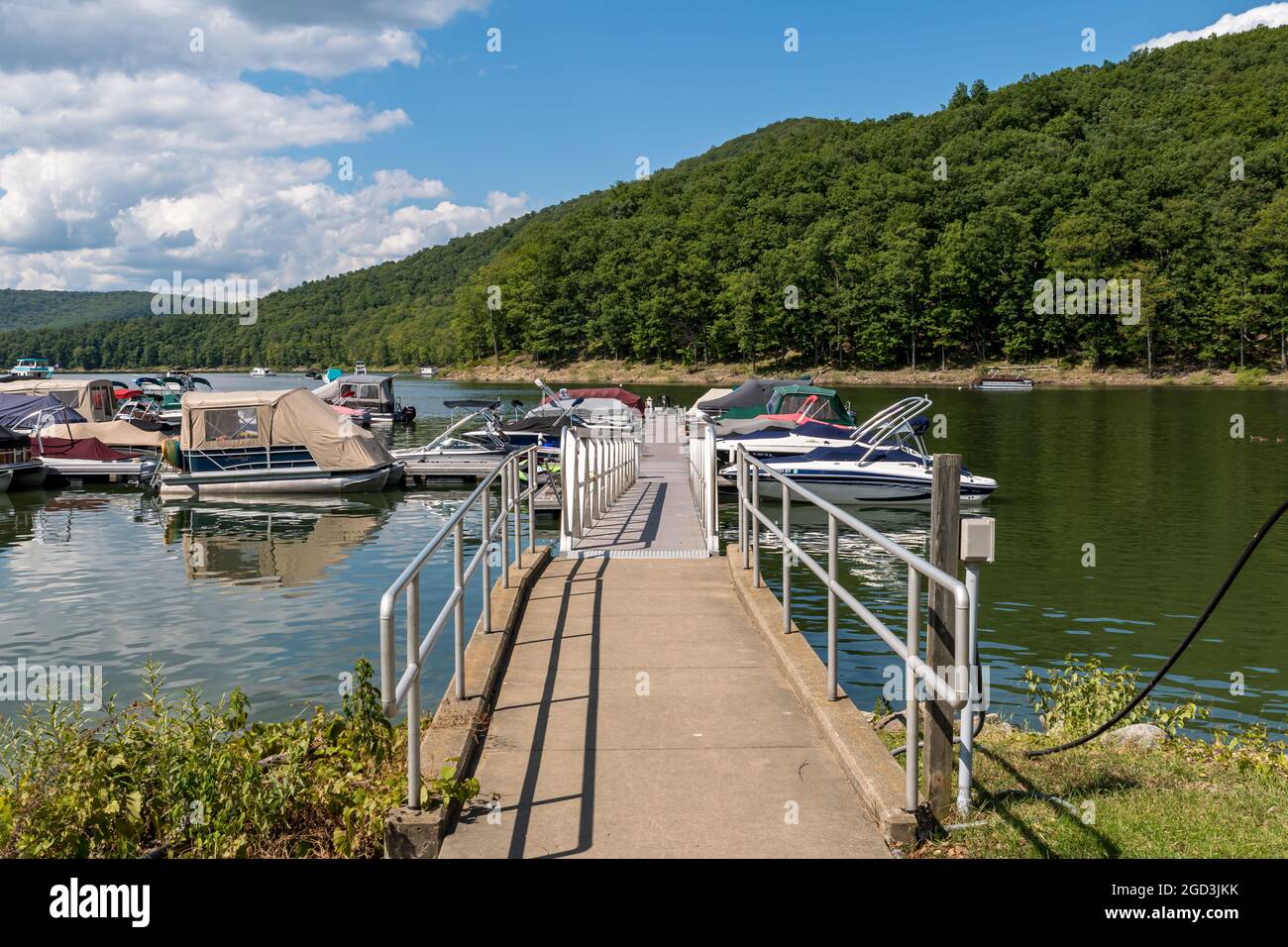 A metal walkway leading to docks at the Kinzua Wolf Run Marina in the ...