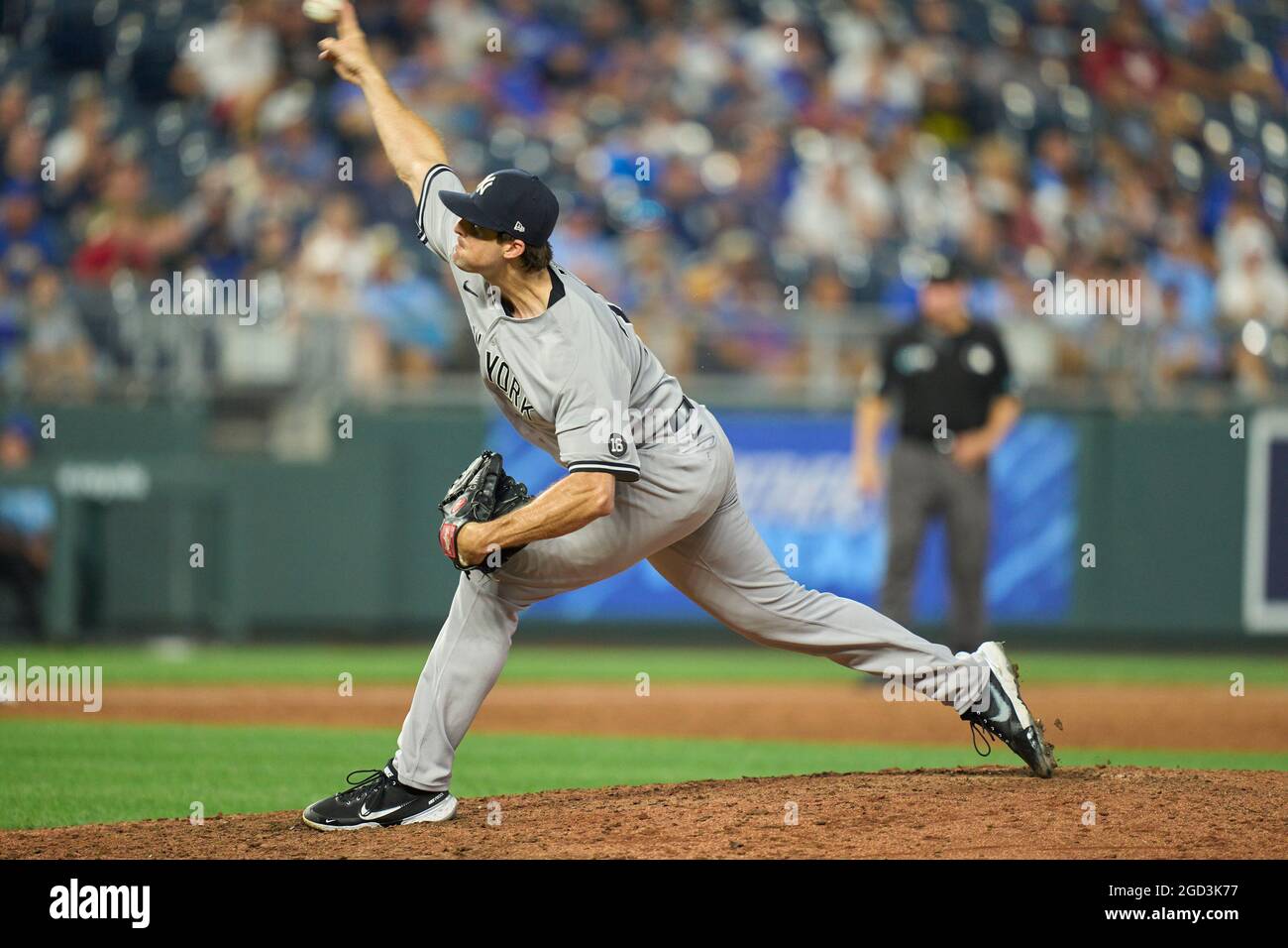 August 9 2021: New York pitcher Clay Holmes (35) throws a pitch during ...