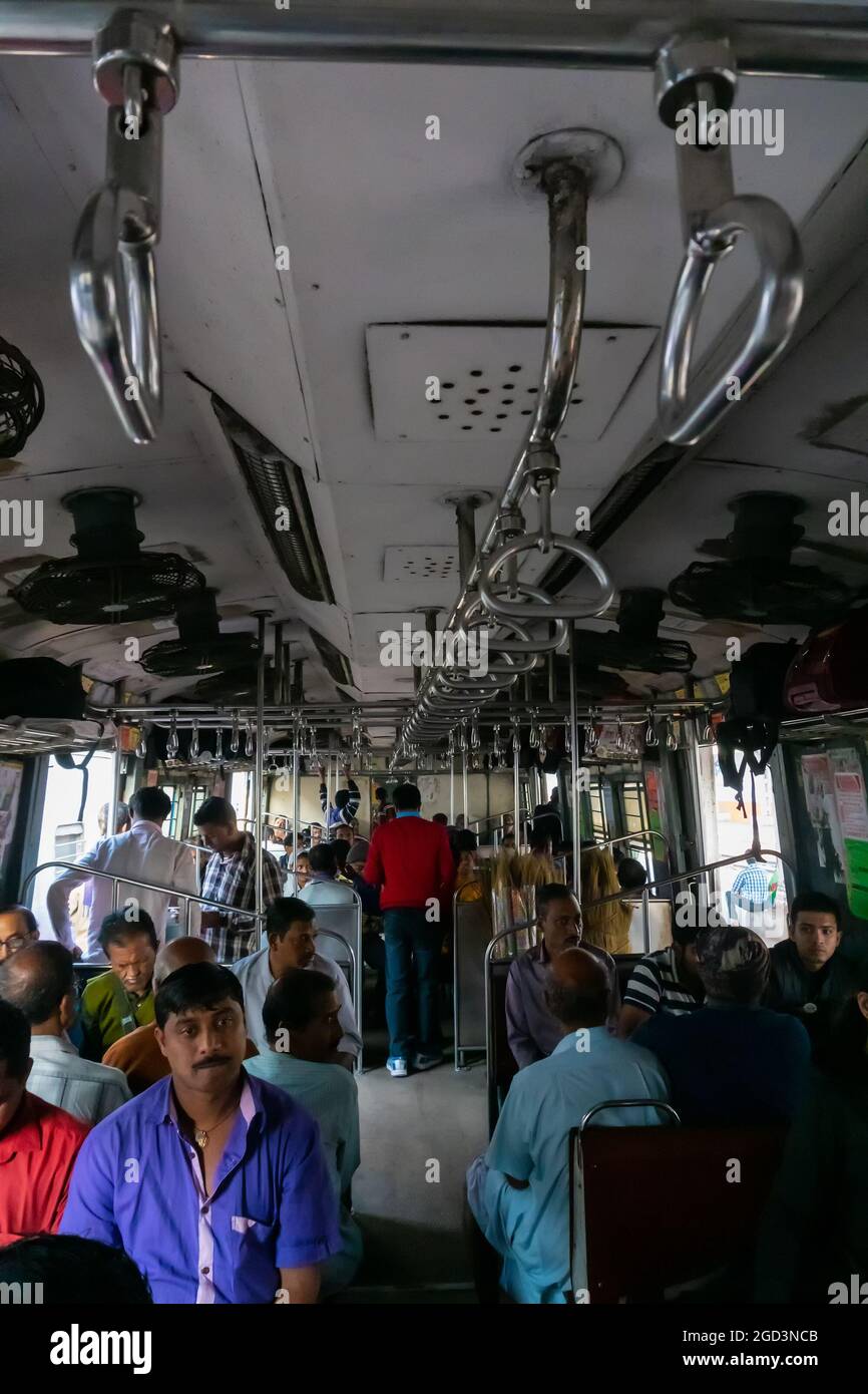 Howrah station hi-res stock photography and images - Alamy
