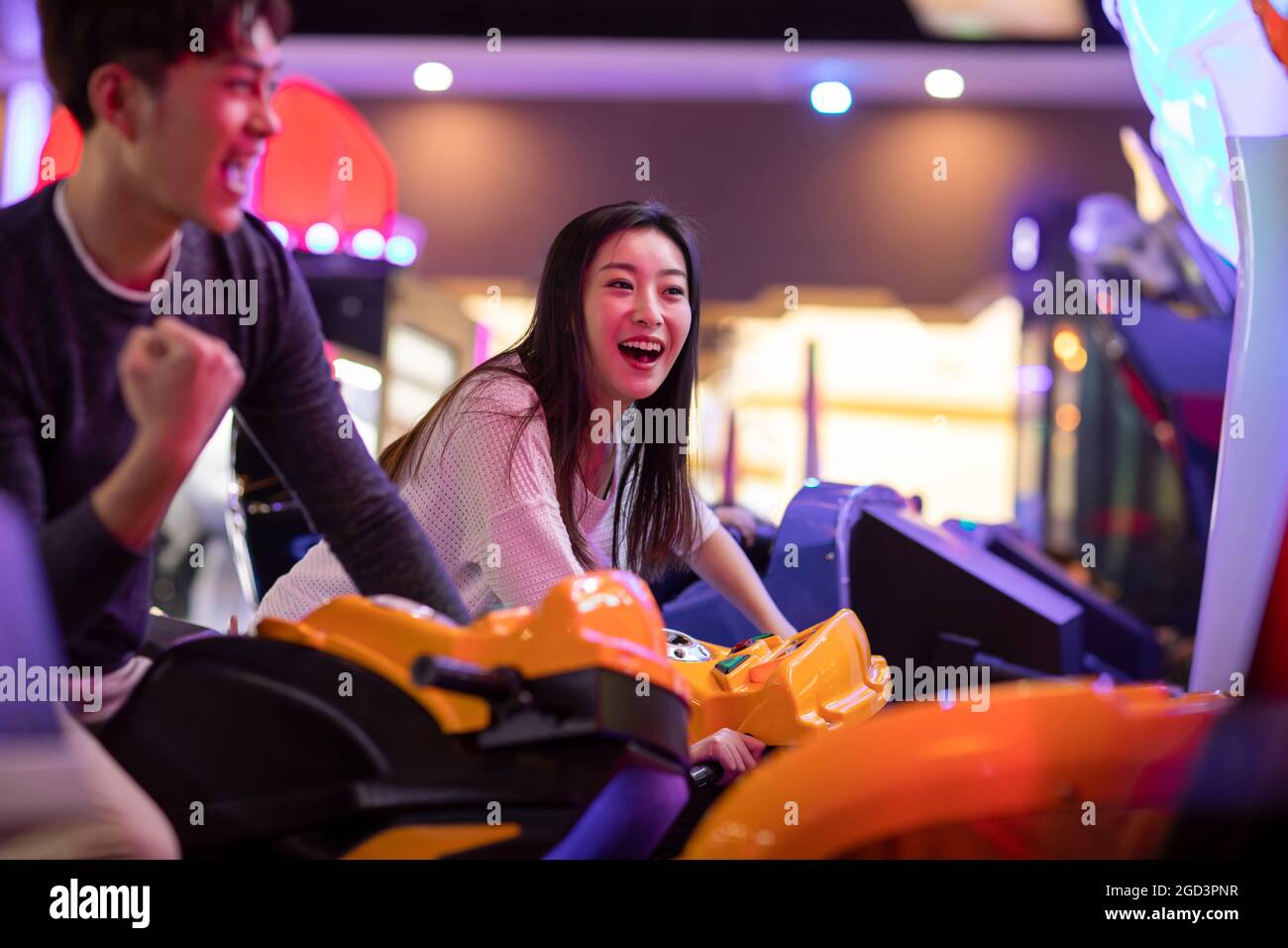 People playing arcade games in arcade china hi-res stock photography ...