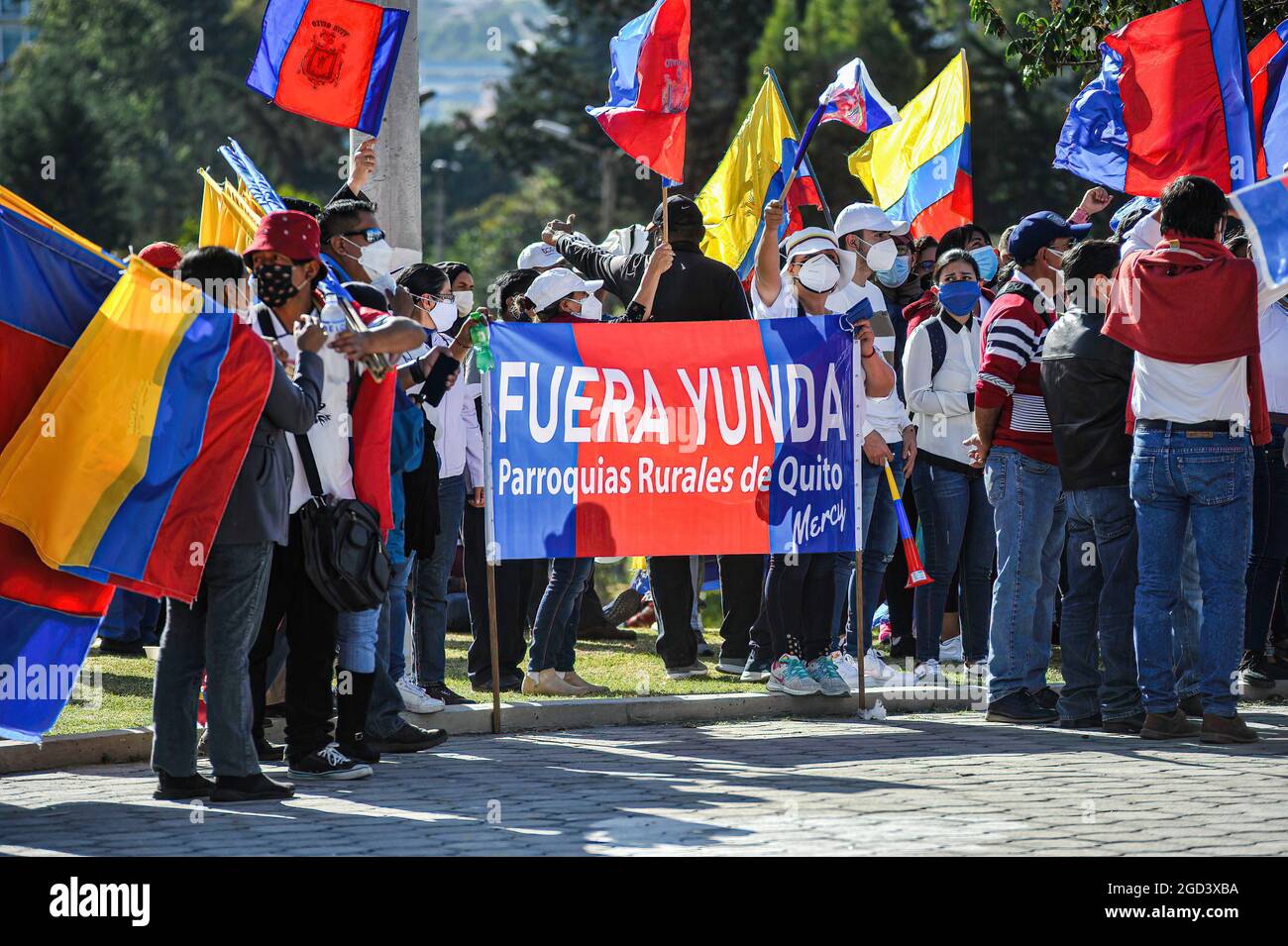 Quito, Ecuador. 10th Aug, 2021. Protesters hold Ecuadorian flags during ...