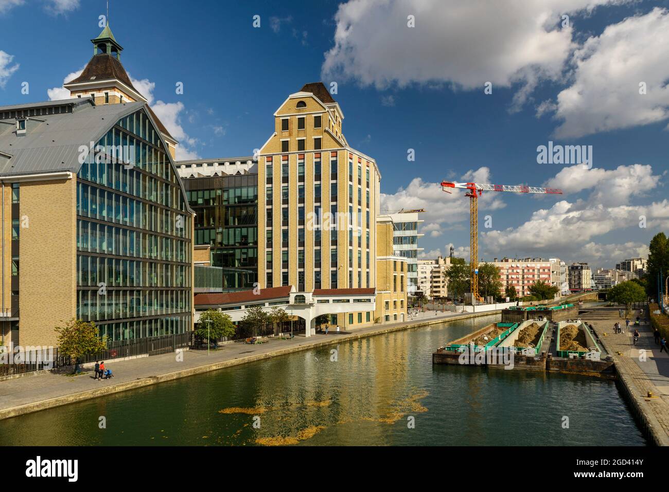 Pantin canal hi-res stock photography and images - Alamy