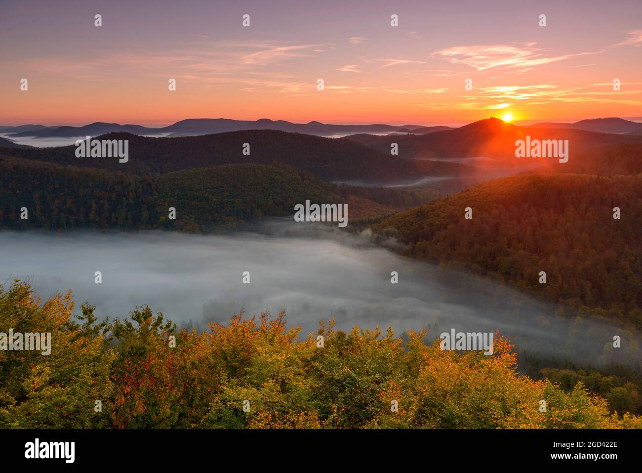 Wingen mountain hi-res stock photography and images - Alamy