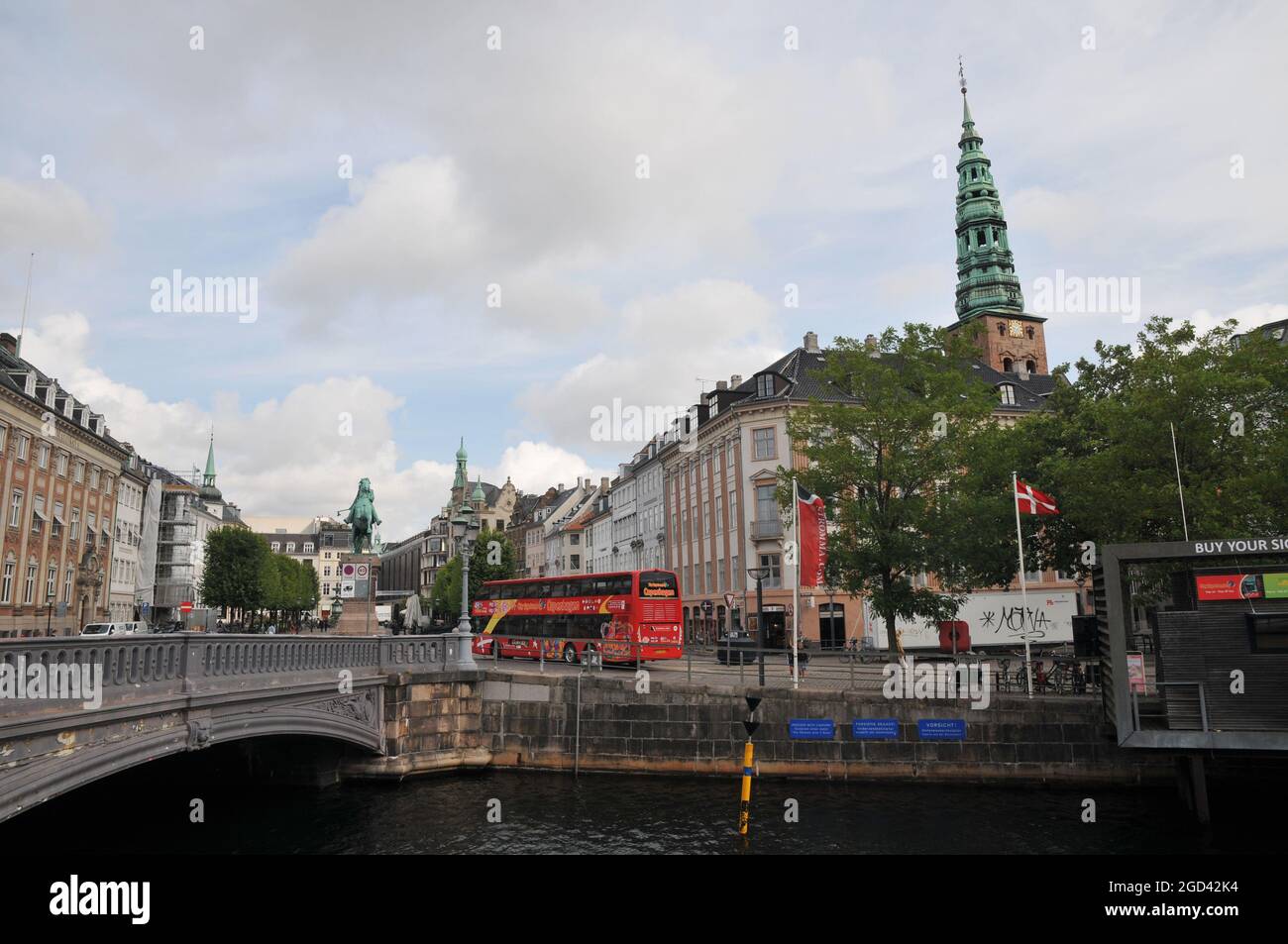 Copenhagen, Denmark., 10 August 2021,Visitors canal boat and hop on hop ...