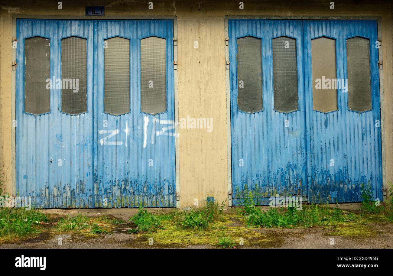 Doorway lot hi-res stock photography and images - Alamy
