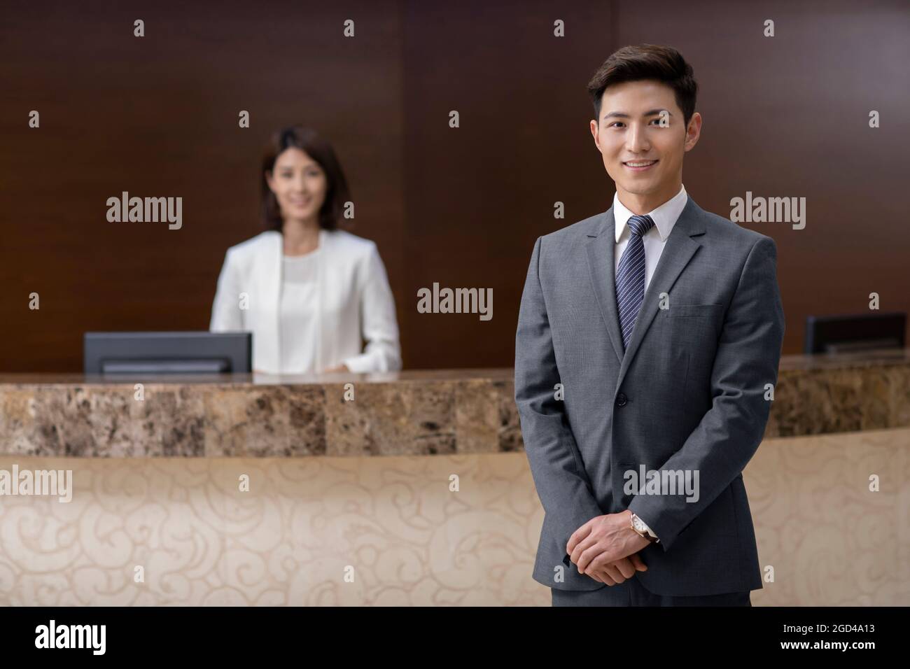 Luxury hotel lobby front desk hi-res stock photography and images - Alamy