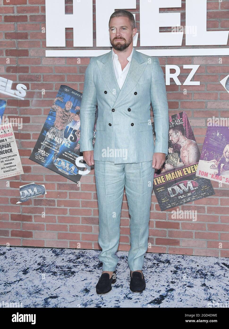 Stephen amell heels hi-res stock photography and images - Alamy