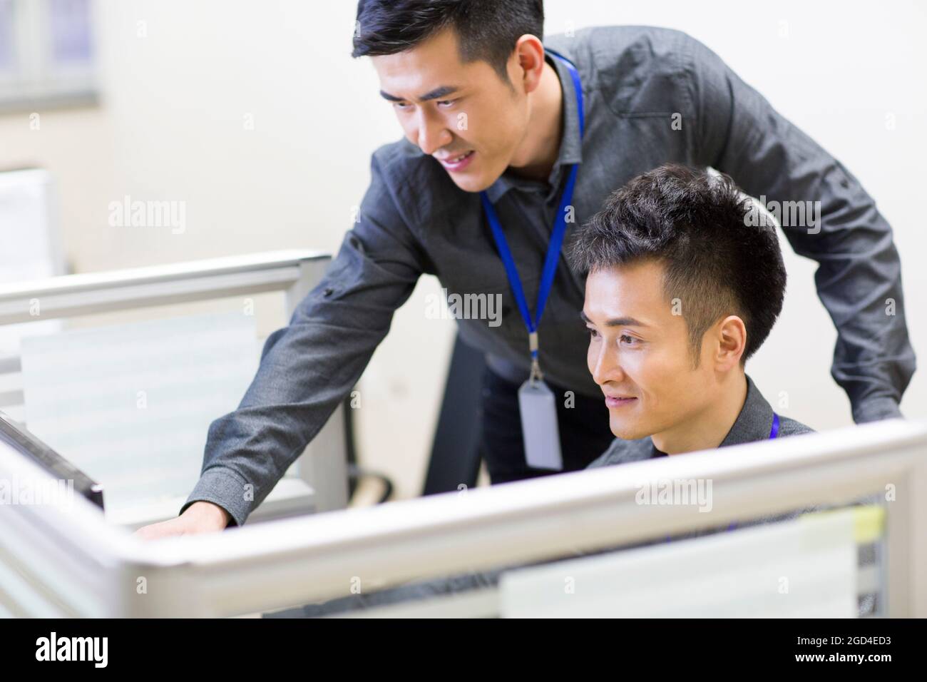 Computer programmers hi-res stock photography and images - Alamy