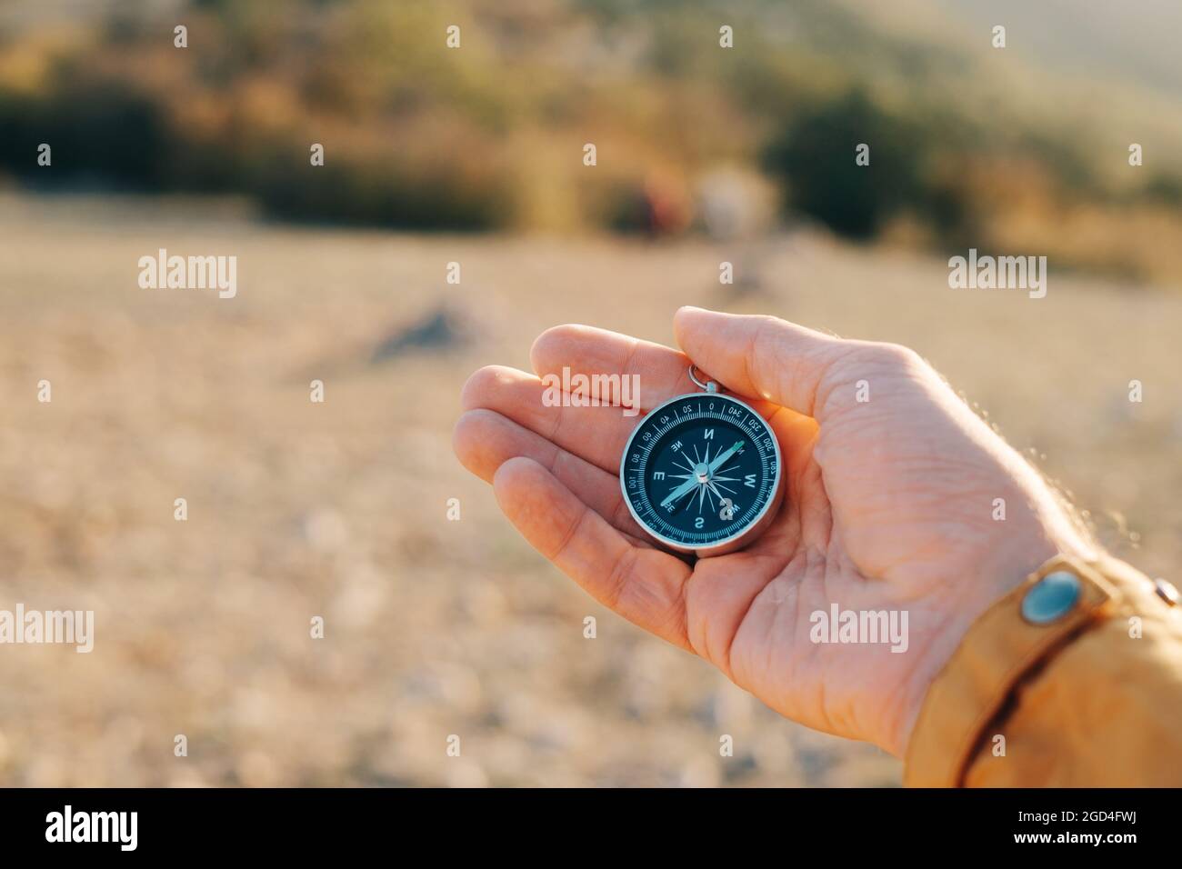 Sun compass hi-res stock photography and images - Alamy