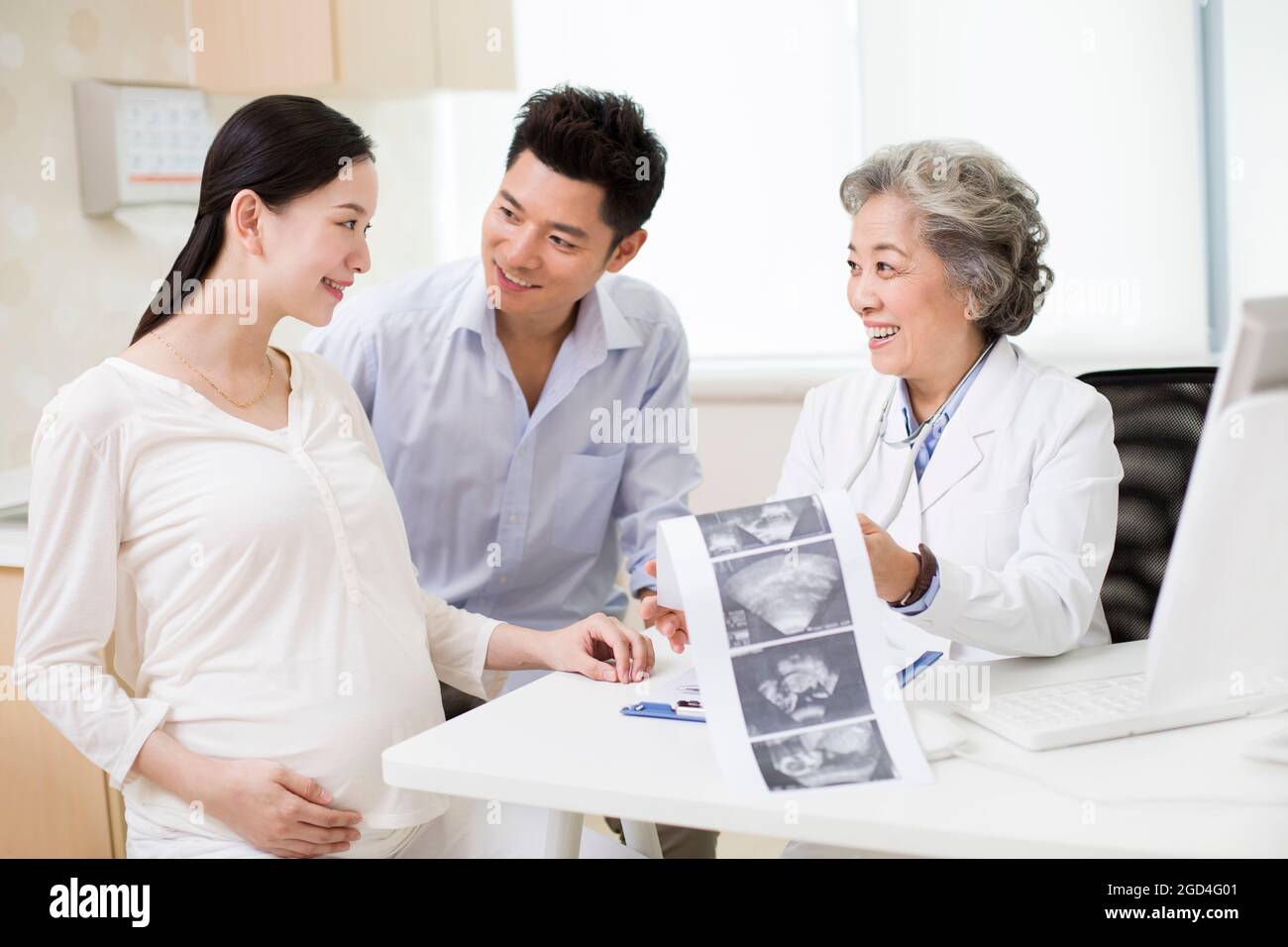 Antenatal care hi-res stock photography and images - Alamy