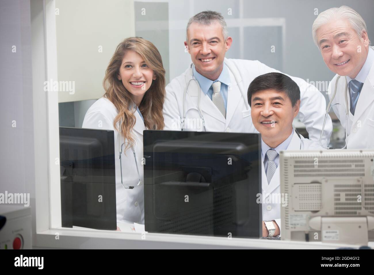 Doctors at work Stock Photo - Alamy