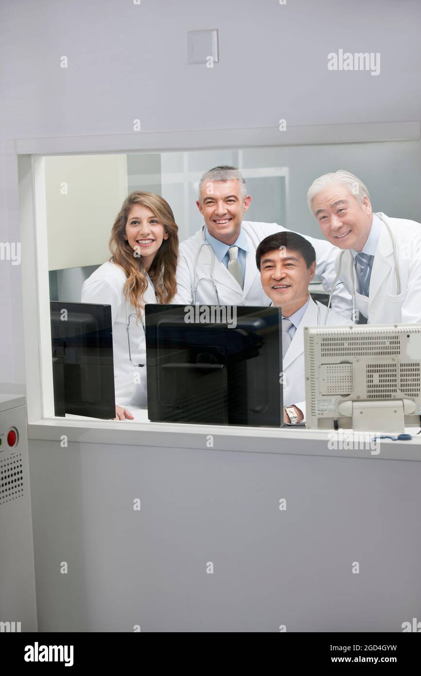 Doctors at work Stock Photo - Alamy