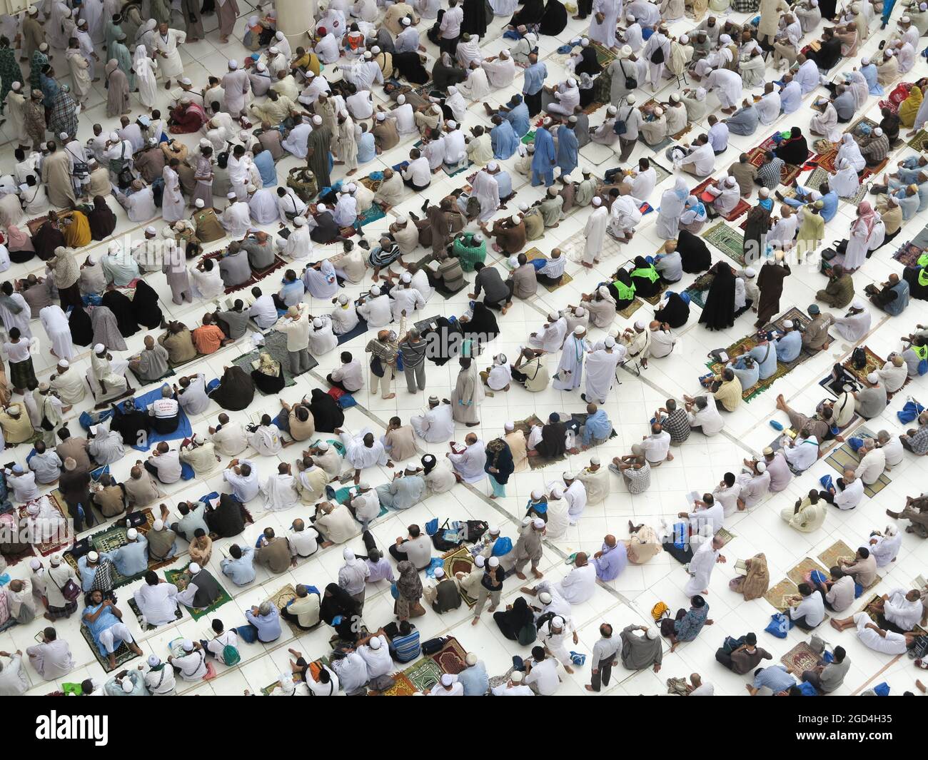 Journey to Hajj in holy Mecca 2013, high quality photo. High quality ...