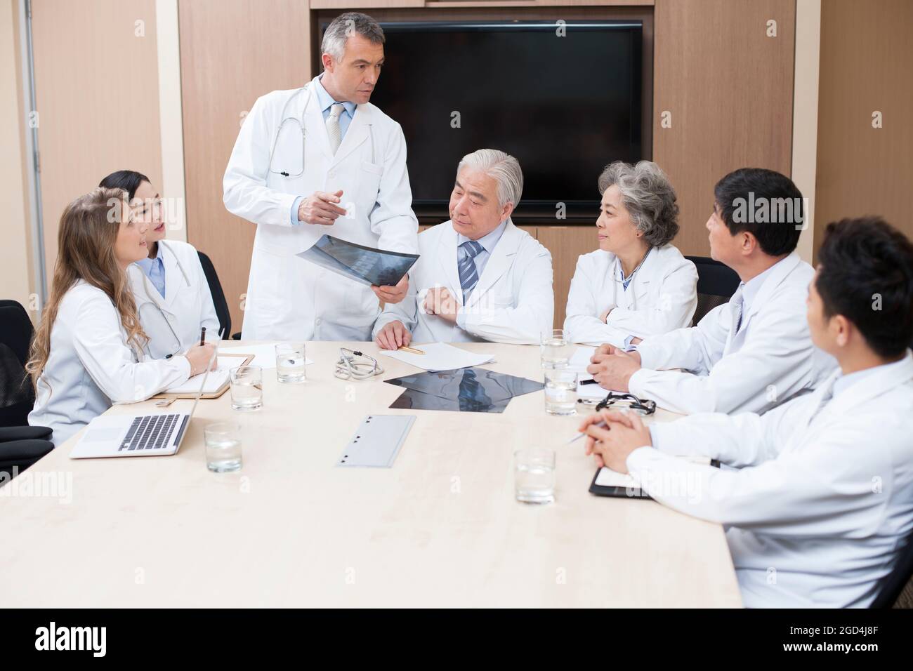 Medical experts holding a meeting Stock Photo - Alamy