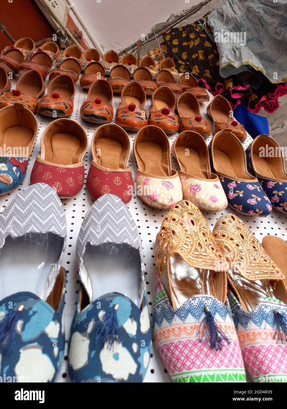 Traditional rajasthani shoes hi-res stock photography and images - Alamy