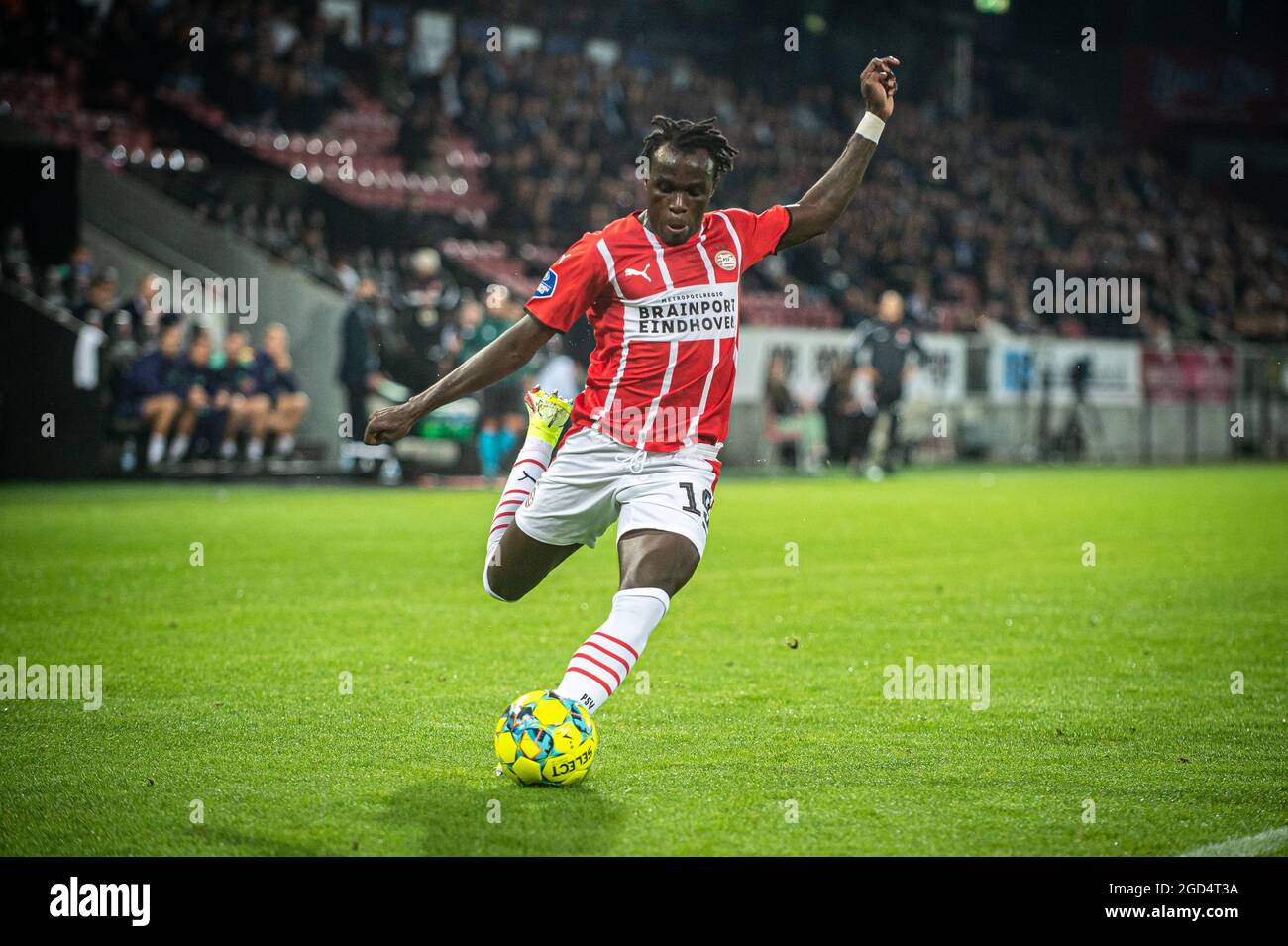 Bruma footballer hi-res stock photography and images - Alamy