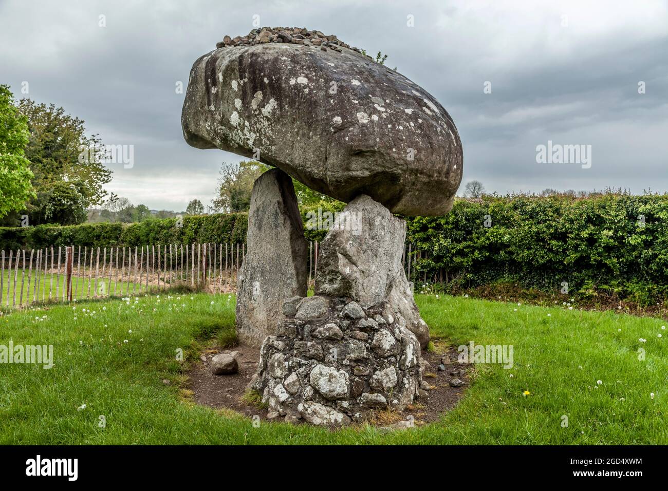 Proleek dolmen hi-res stock photography and images - Alamy