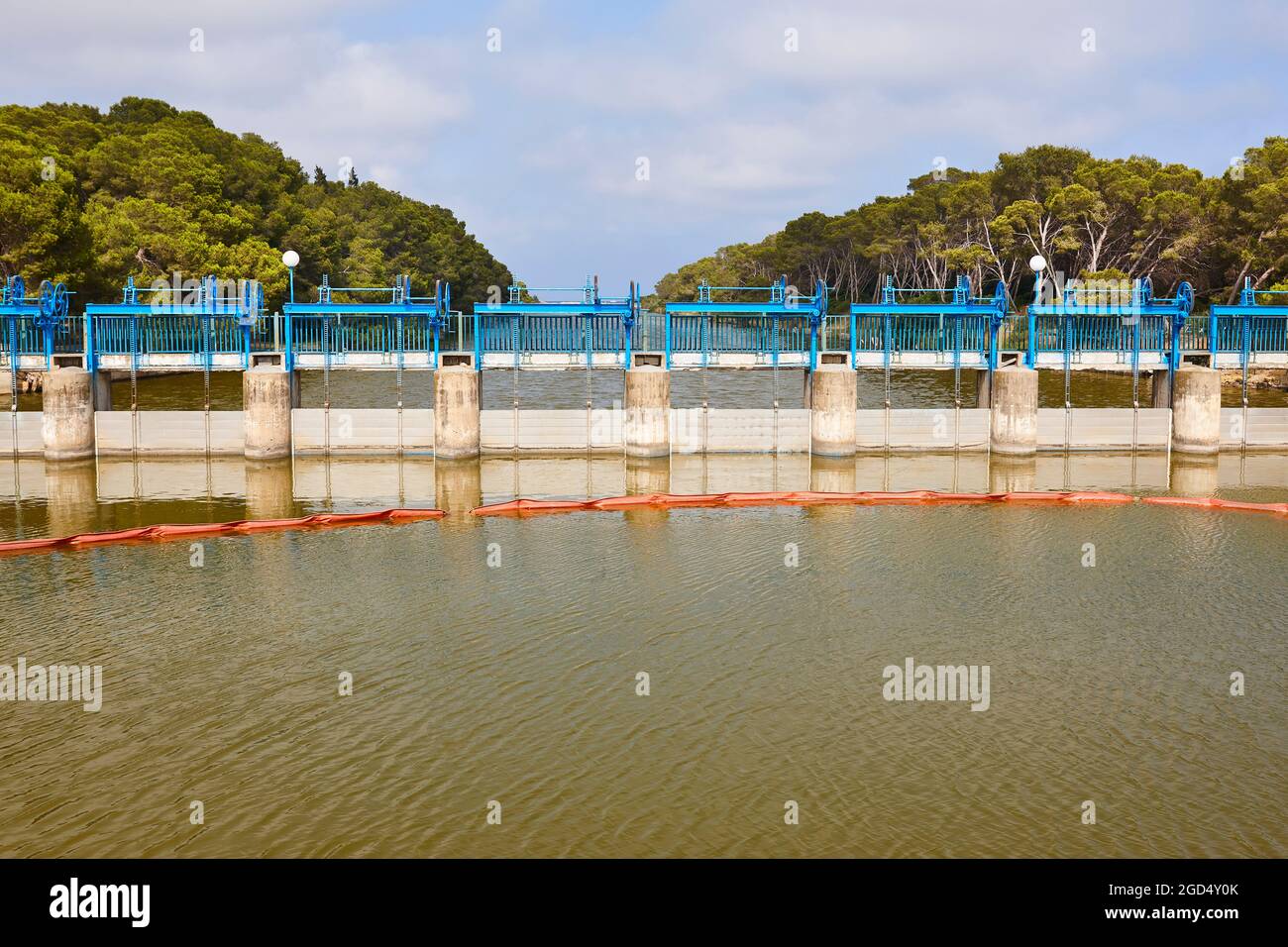 Canal lock in mediterranean coast. La albufera area, Valencia. Spain ...