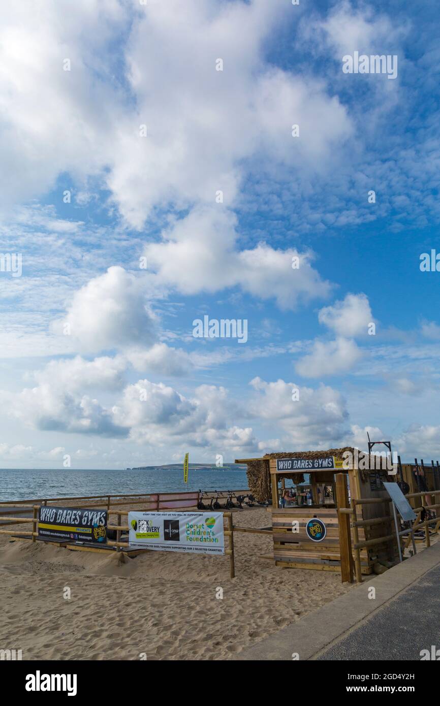 Poole, Dorset UK. 11th August 2021. UK weather: warm with hazy sunshine ...