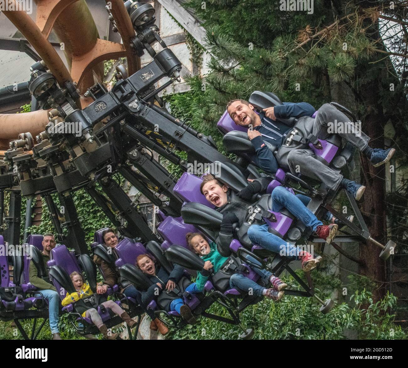 Vampire Dragons Fury and Tiger Crossing Falls at Chessington World of ...