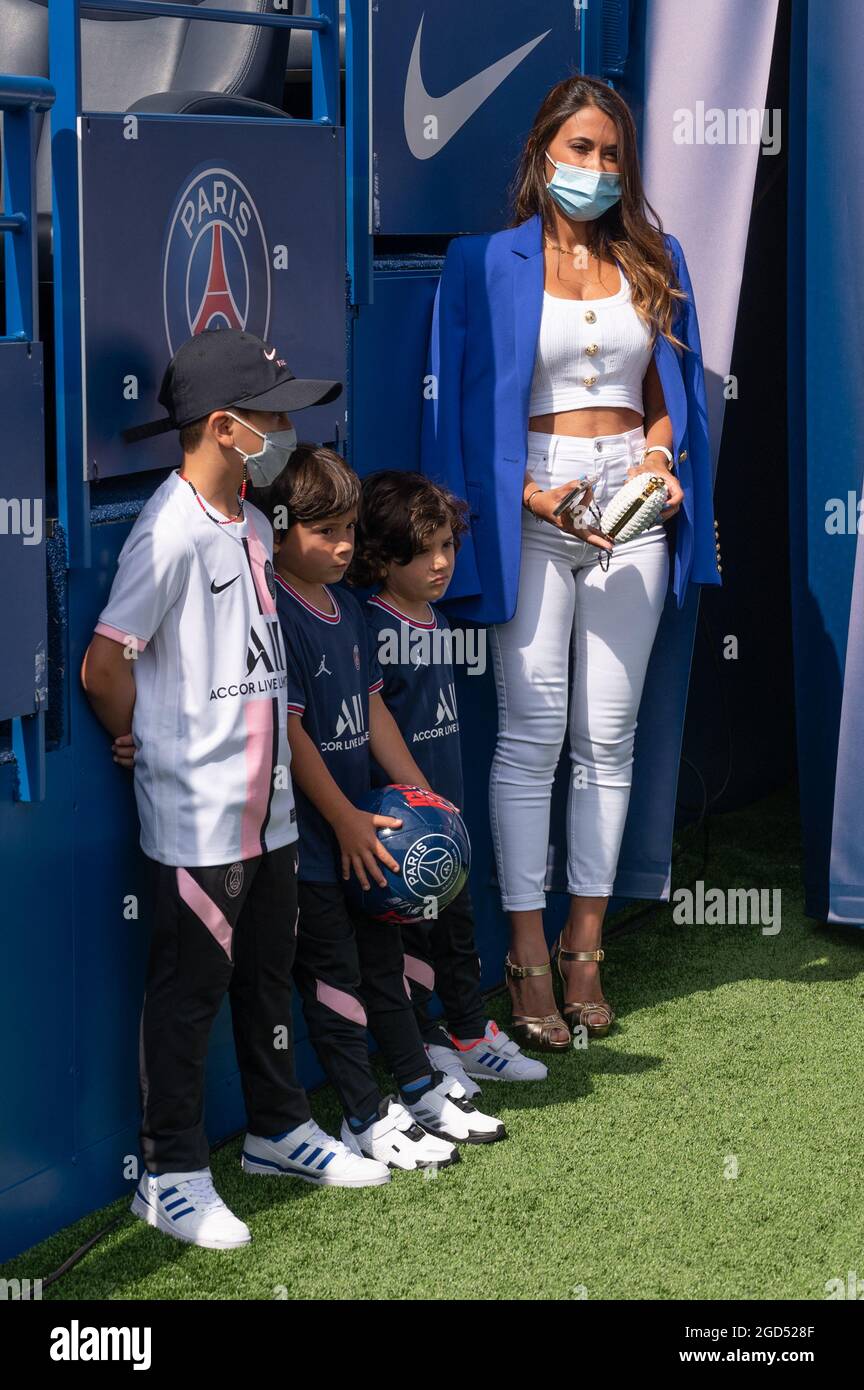 Lionel Messi’s wife Antonella Roccuzzo and their children during a ...
