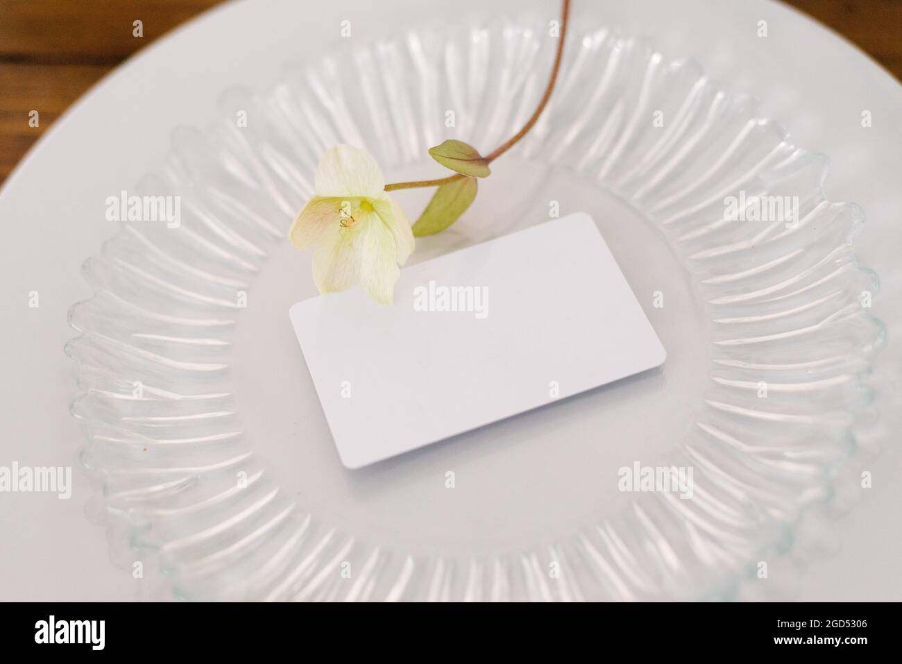 Guest card hi-res stock photography and images - Alamy