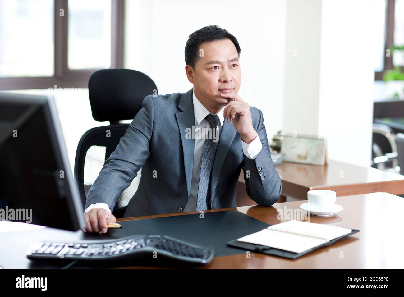 Thinking fountain hi-res stock photography and images - Alamy