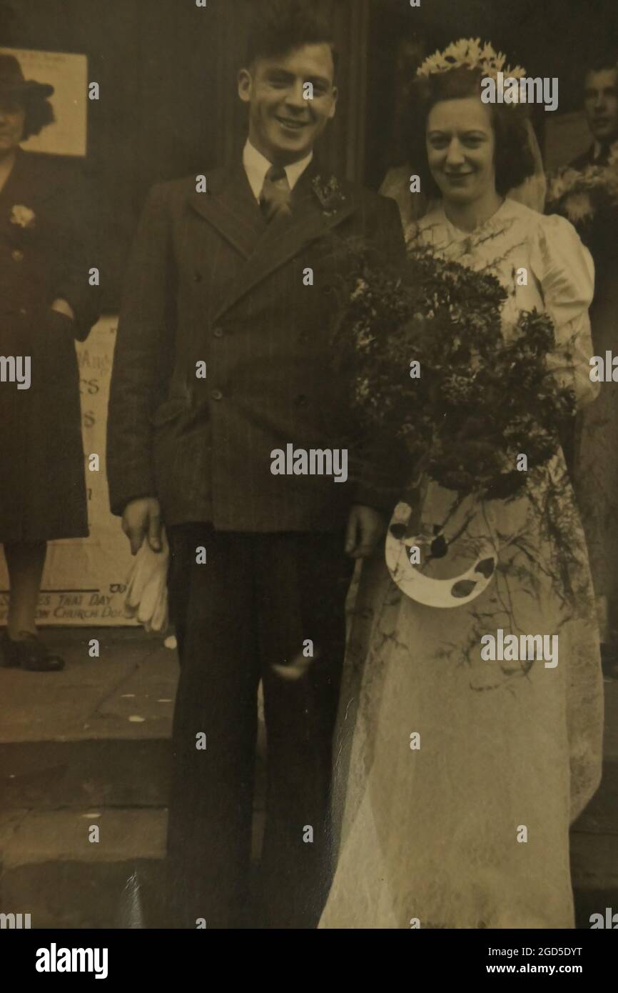 Walter and Patricia Faulkner Wedding day at St Michaels church ...