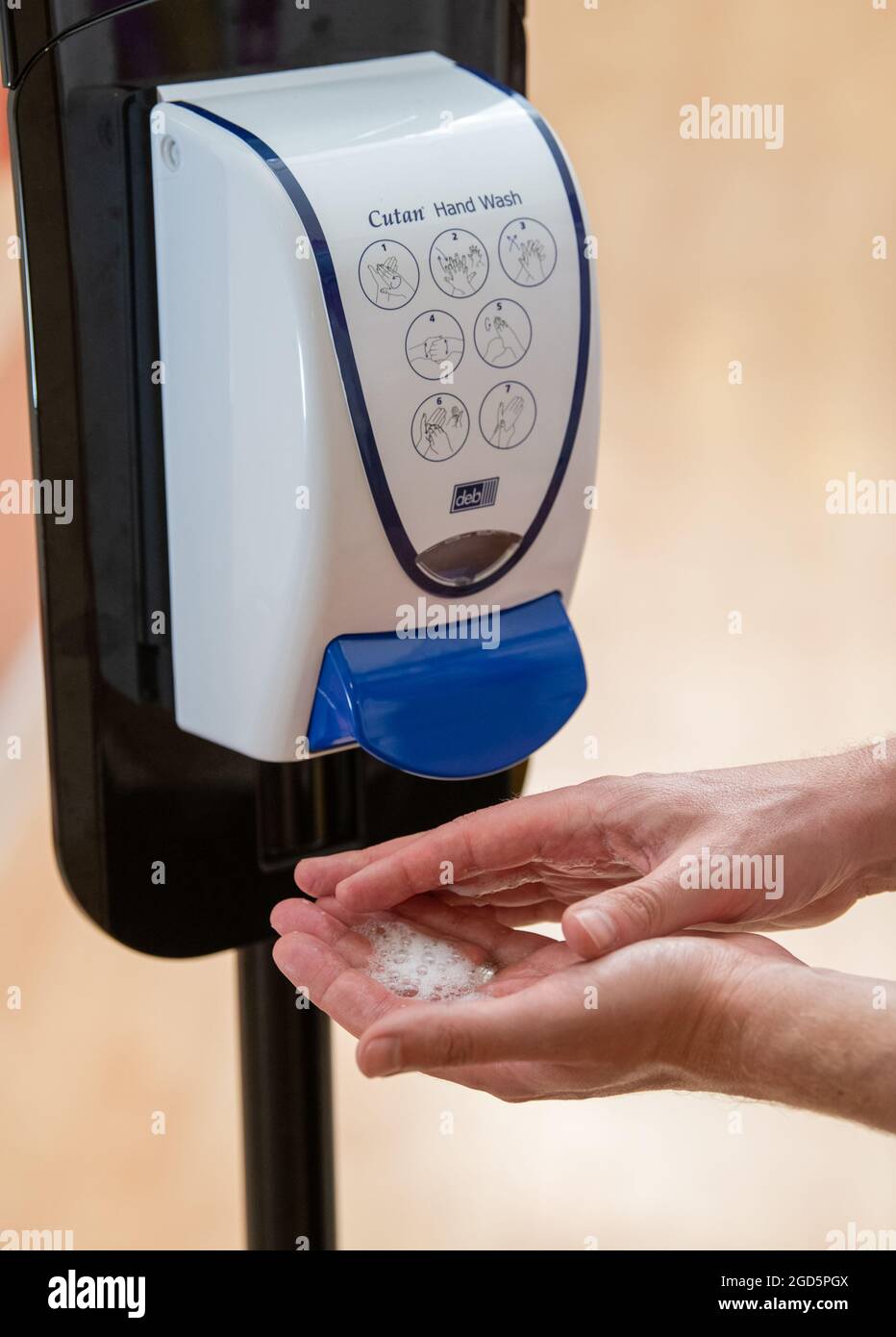 Hand washing elderly hi-res stock photography and images - Alamy
