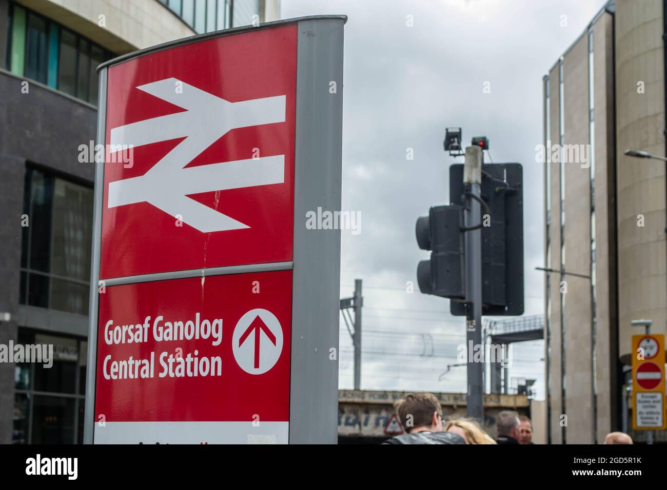 CARDIFF, WALES - 7 August 2021: Sign pointing to Cardiff Central ...