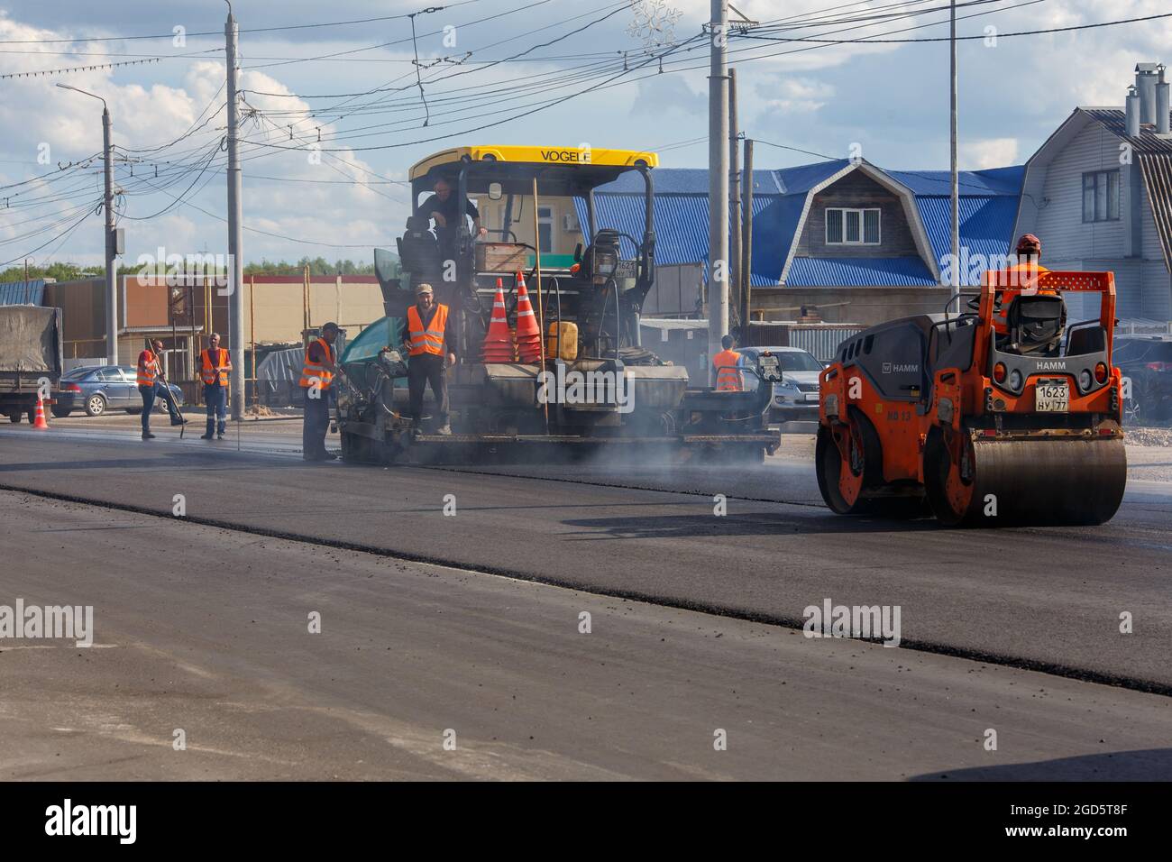 Asphalt road making machine hi-res stock photography and images - Alamy