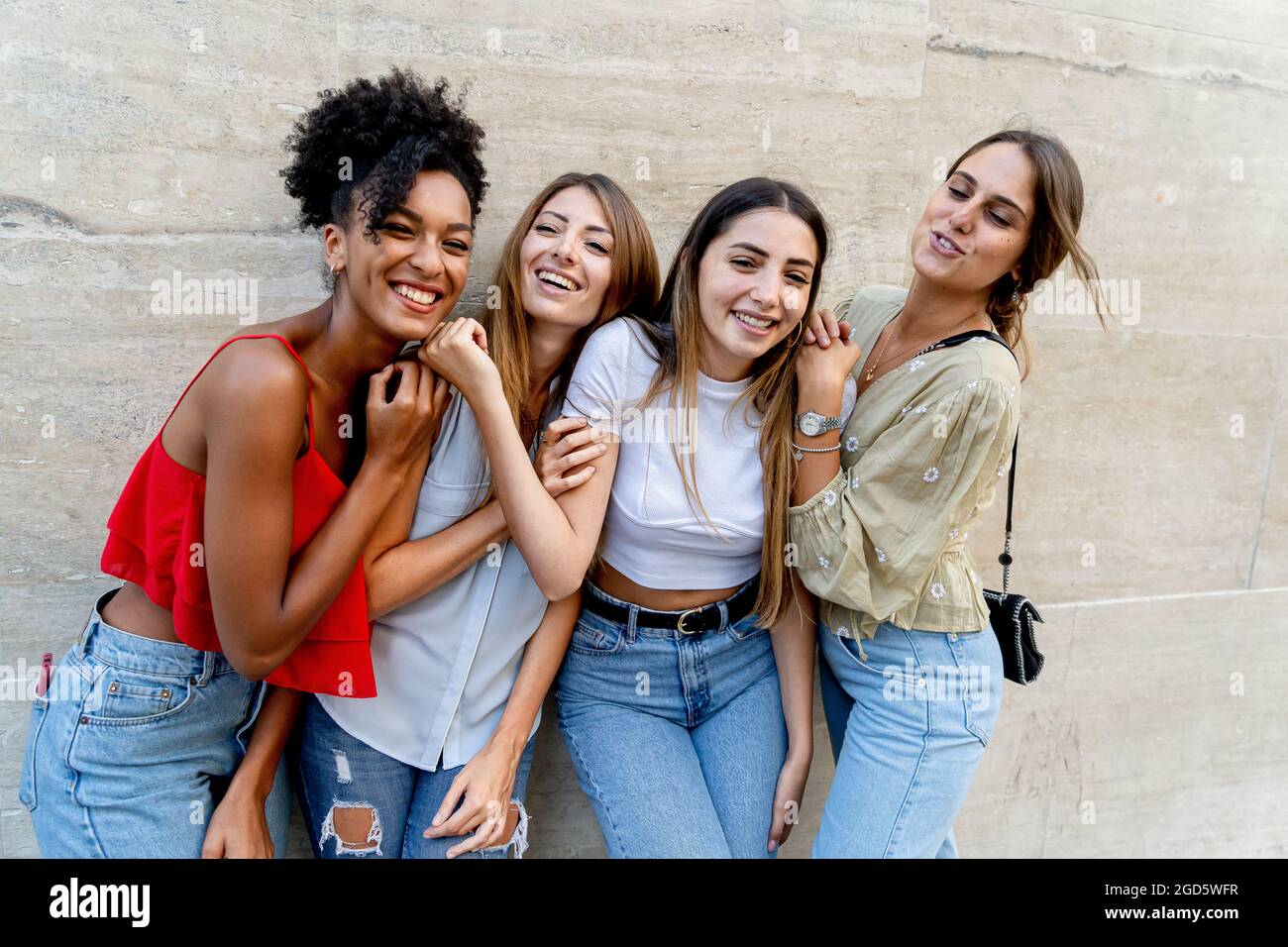 Group of female best friends at party hi-res stock photography and ...